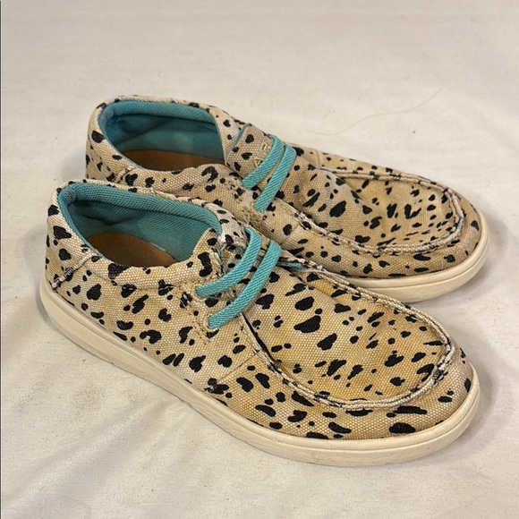 Ariat | Shoes | Ariat Hilo Tan And Black Casual Sneakers Leopard Print ...